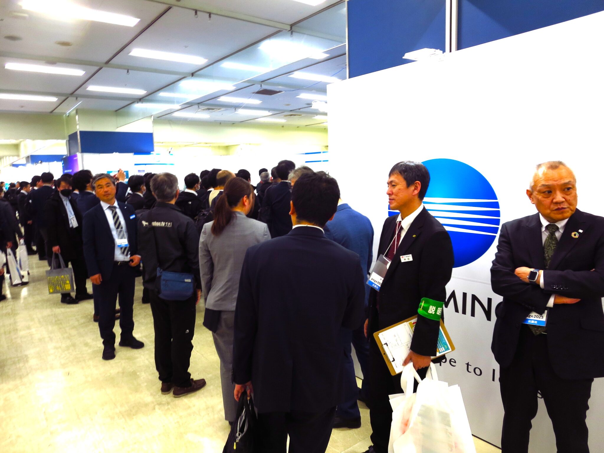 【速報レポート】「page2025」 デジタルプリンティング＆加工機多数 自動化の提案も | プリント&プロモーション